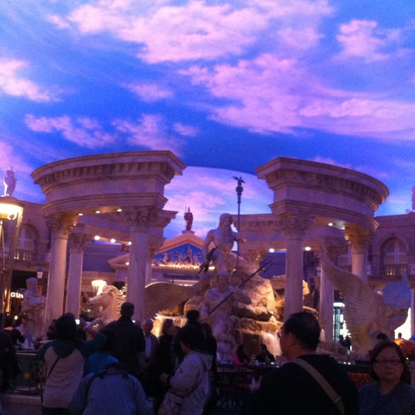 Caesars Palace High Limit Room - 2 tips