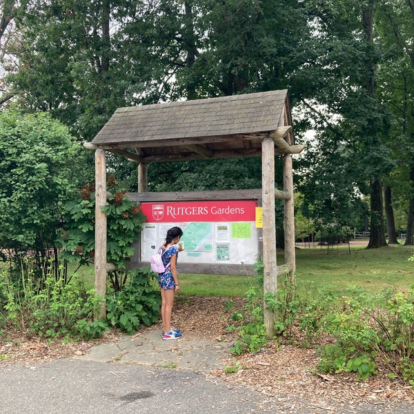 Rutgers Gardens - 9 tips from 1247 visitors