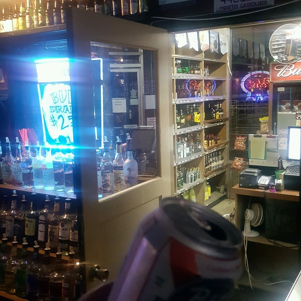 440 Club - Dive Bar in Santa Rosa