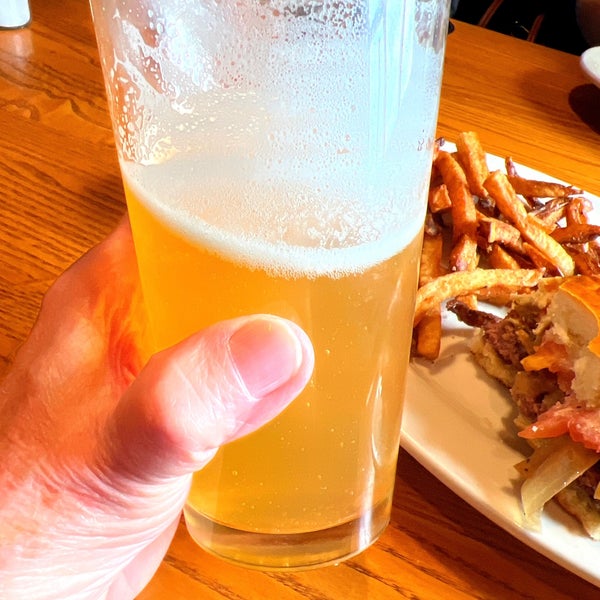 Dogfish Head Alehouse - 13041 Lee Jackson Memorial Hwy
