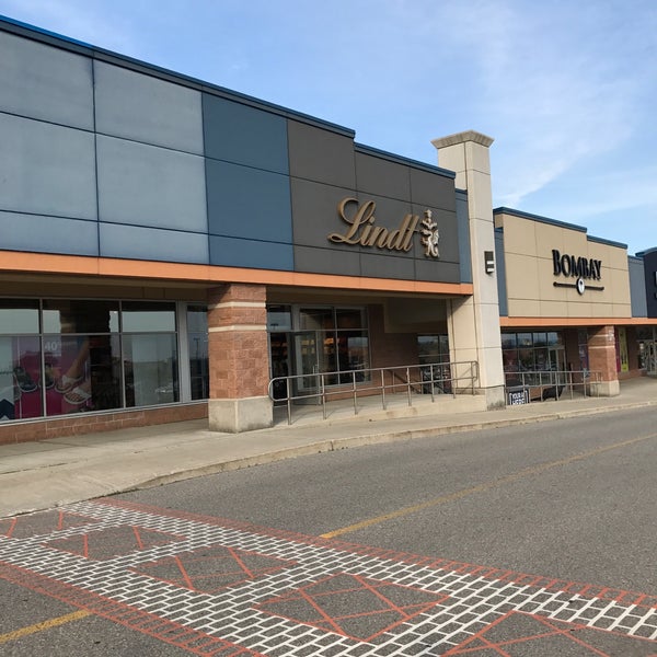 Lindt Outlet - 4 tips from 70 visitors