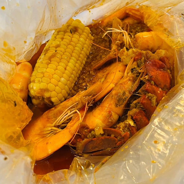 The Angry Crab - West Ridge - 5665 N Lincoln Ave