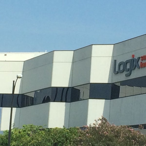 Logix - 2340 N Hollywood Way