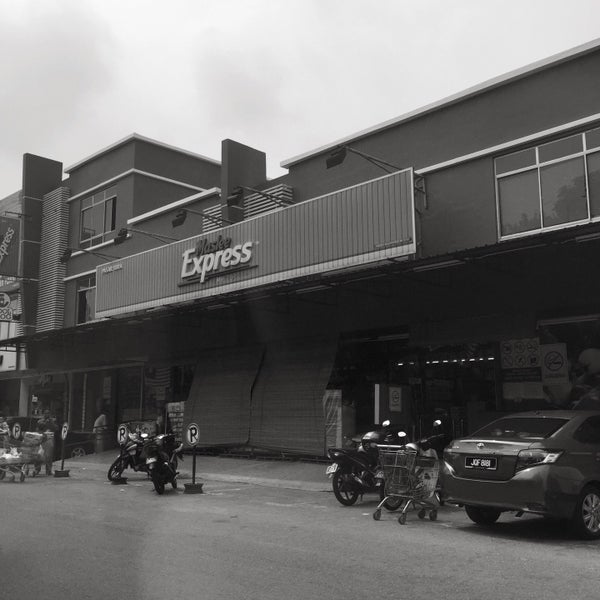 Maslee Express - Supermarket in Johor Bahru