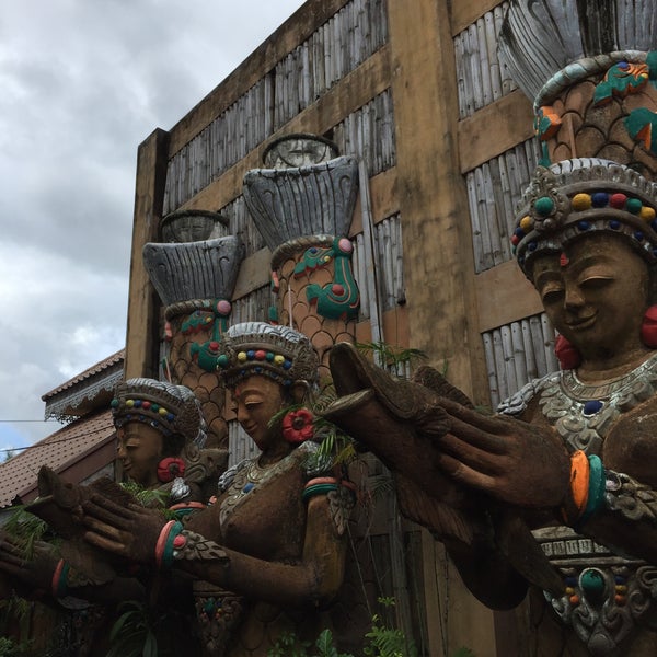 Photos at Isdaan Floating Restaurant - 84 tips