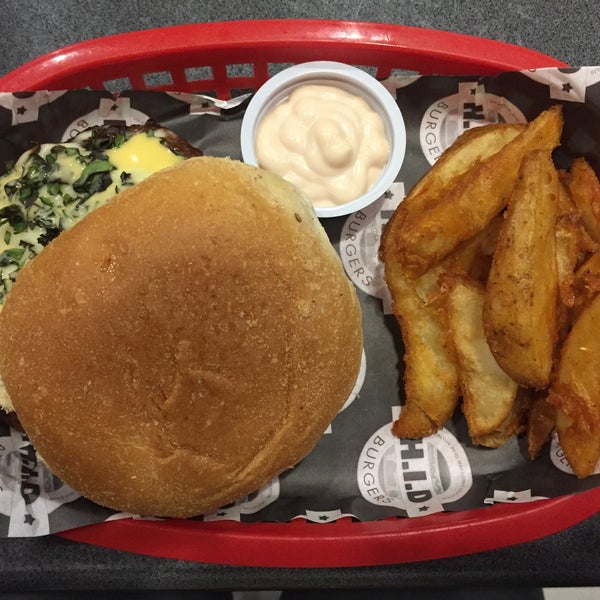 H.I.D Burgers Mandaluyong - Highway Hills - 5 tips from 111 visitors