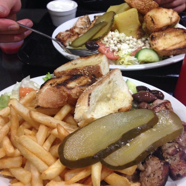 Esquire Restaurant - Greek Restaurant in Toronto