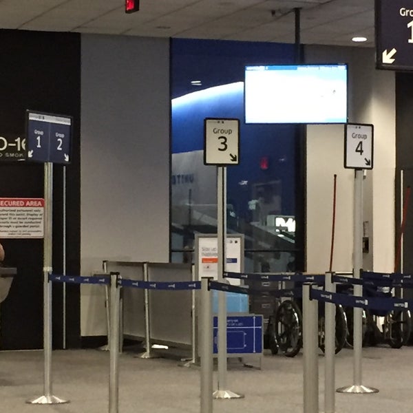 Gate D16 - Airport Gate in Baltimore