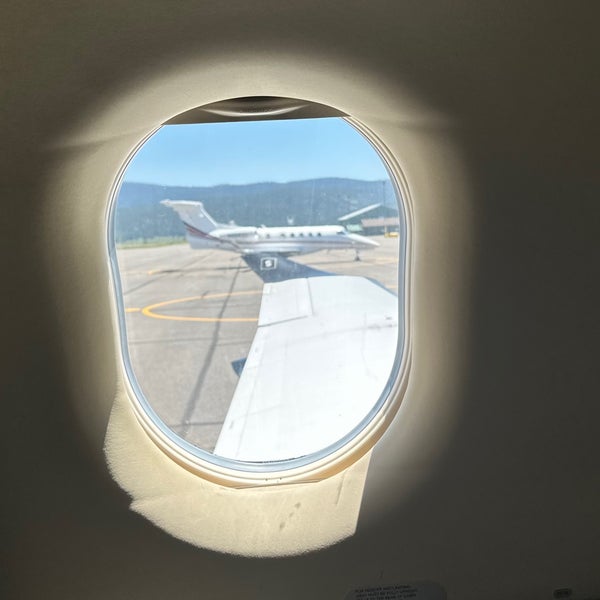 San Carlos Airport (SQL) - Airport in San Carlos