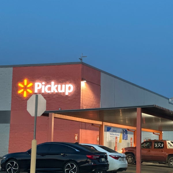 Walmart Supercenter - 904 S Range Ave