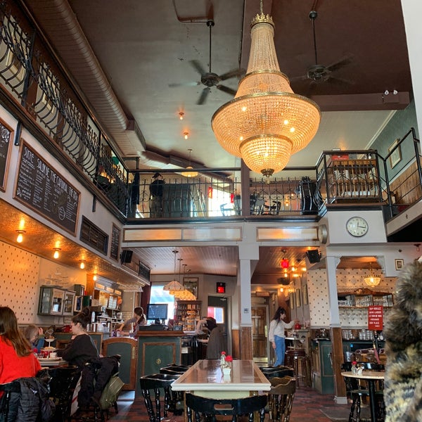 Photos at Salon de thé Cardinal / Cardinal Tea Room - Mile-End ...