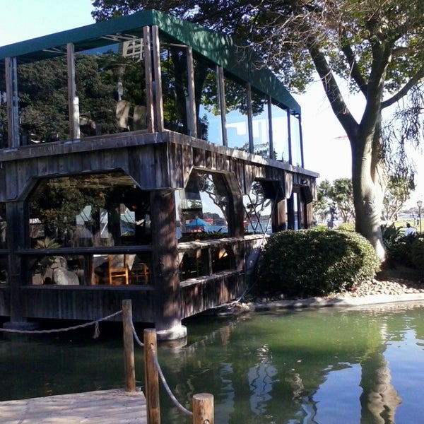 Harbor House Restaurant - Marina - 831 W Harbor Dr