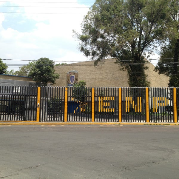 Escuela Nacional Preparatoria 6 Antonio Caso - Middle School in Coyoacán