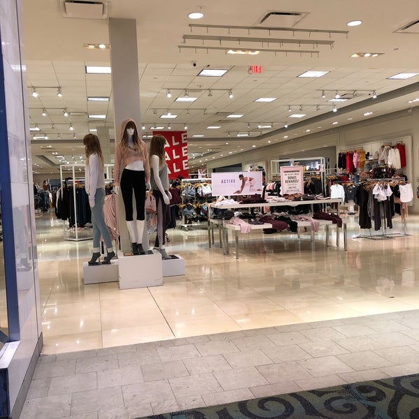 XXI - Clothing Store