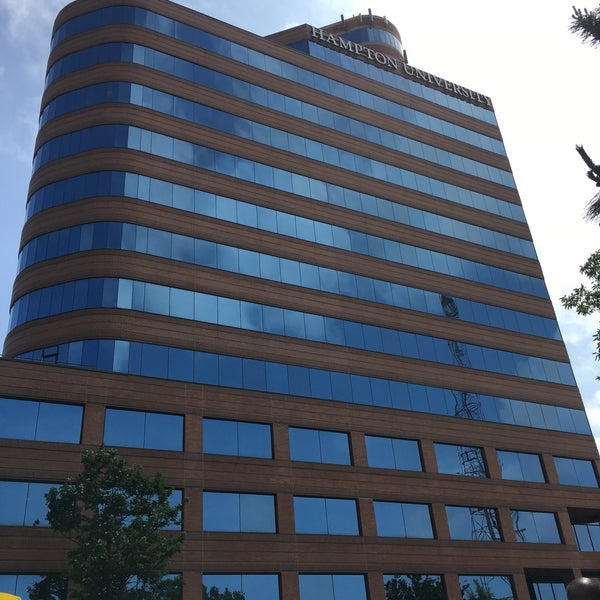 Hampton University - University in Hampton