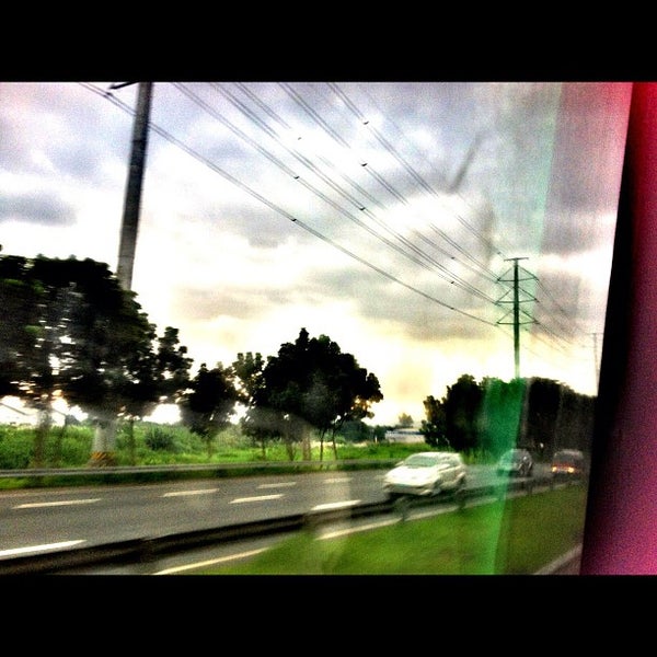 South Luzon Expressway (SLEx)