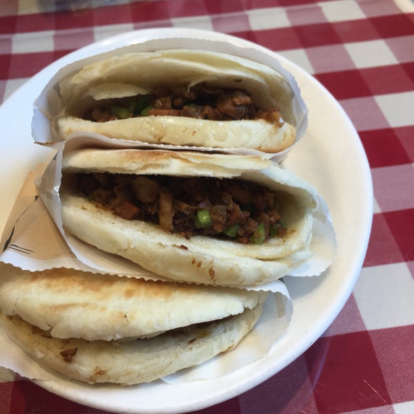 XiBei Restaurant (西贝西北菜) - 浦东, 上海市