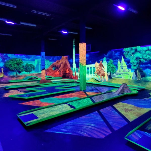 Neonis 3D Blacklight Minigolf - Budapest XIII. kerülete - Budapest ...
