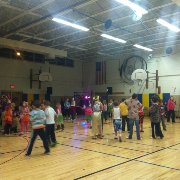 Huntley Elementary School - 1 tip