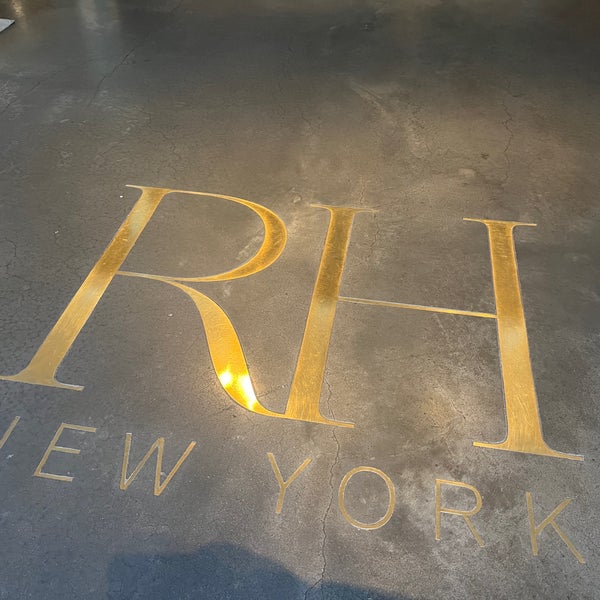 Restoration Hardware Logo
