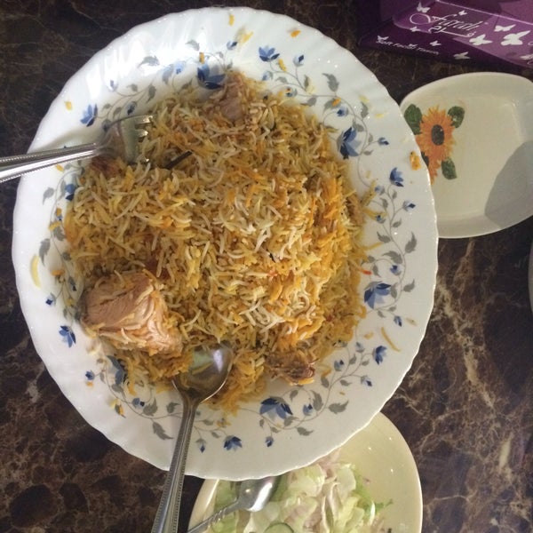 Meerath's Famous Kabab Paratha - Restaurant