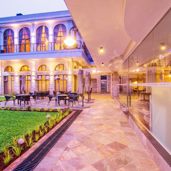 Alba Hotel Meru - Resort