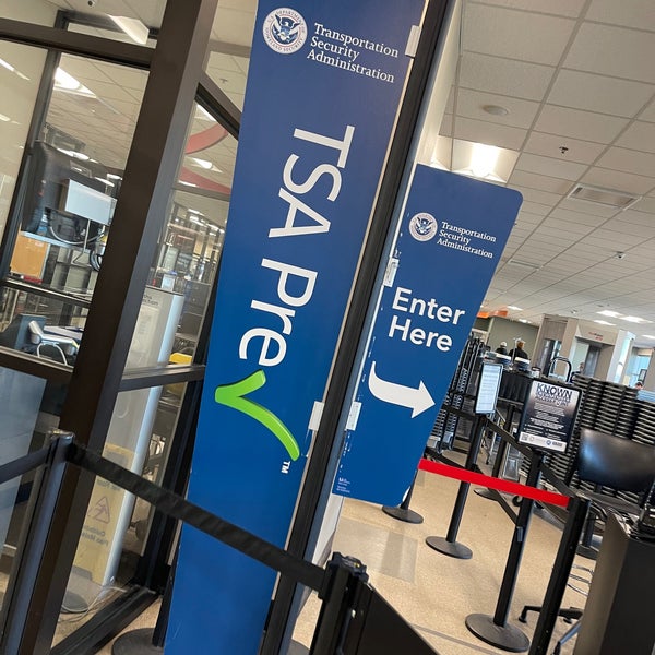 TSA Checkpoint - 5800 Fluer Dr.