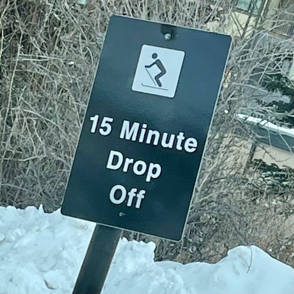 Skier Drop Off - Ski Resort and Area in Keystone