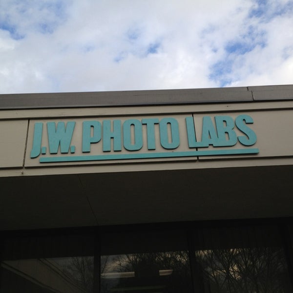 JW Photo Labs - Photography Lab