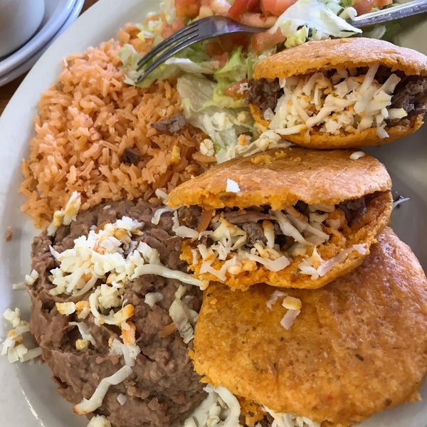 Los Jarrones Mexican Restaurant - 12 tips from 246 visitors