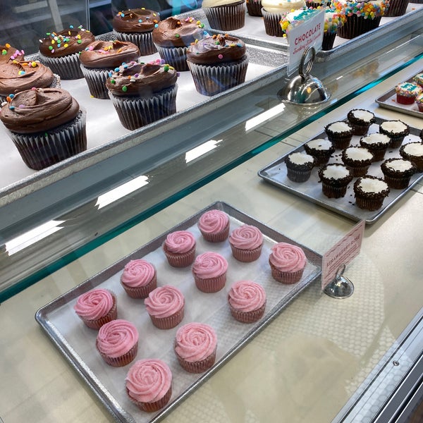 SusieCakes - Cupcake Shop in San Francisco
