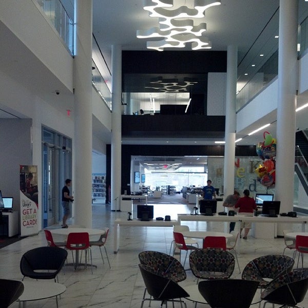 Cedar Rapids Public Library - 9 tips from 469 visitors