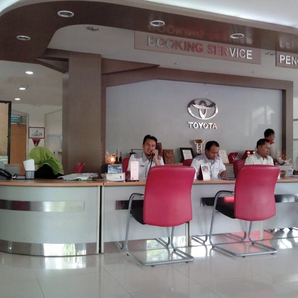 AUTO 2000 CILEDUG - Automotive Repair Shop in Pesanggrahan