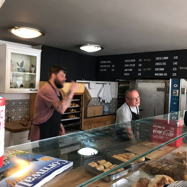 St Ives Bakery - 7 tips from 141 visitors
