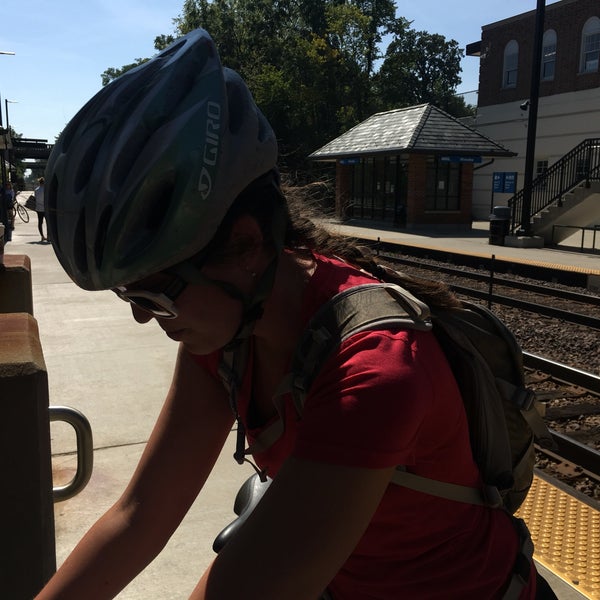 Metra - Winnetka - 5 tips from 692 visitors