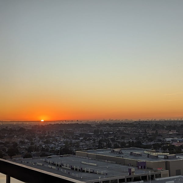 Torrance Marriott Redondo Beach - Del Amo Fashion Center - Torrance, CA
