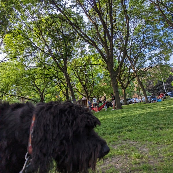 Palmer Square Park - Logan Square - 3074 W Palmer Blvd