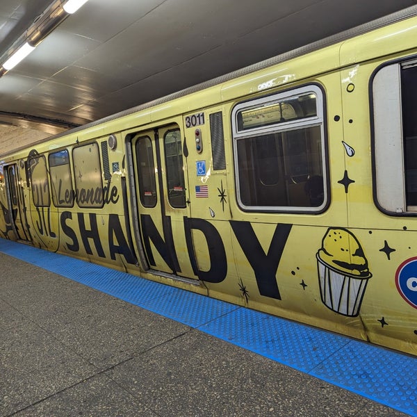 CTA - Logan Square - Metro Station