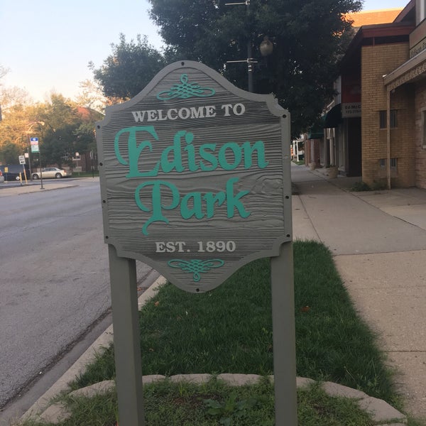 Edison Park - Neighborhood in Chicago