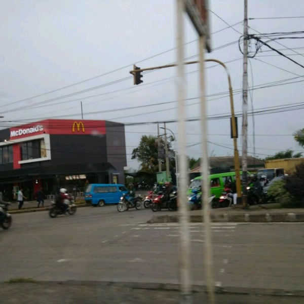 McDonald's - Jl.Raya Semplak