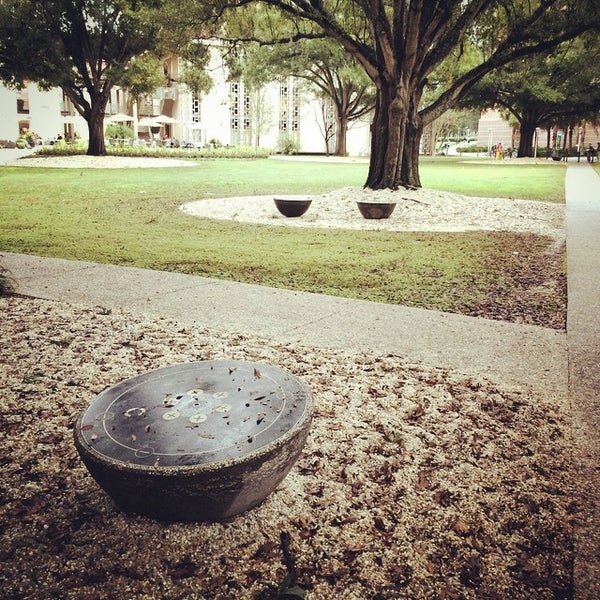 USF Science Center (SCA) - College Science Building in Tampa