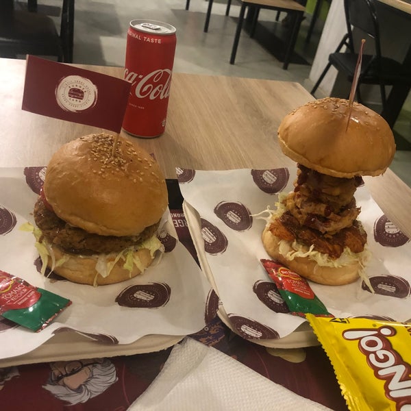 Burger Yard - Burger Joint