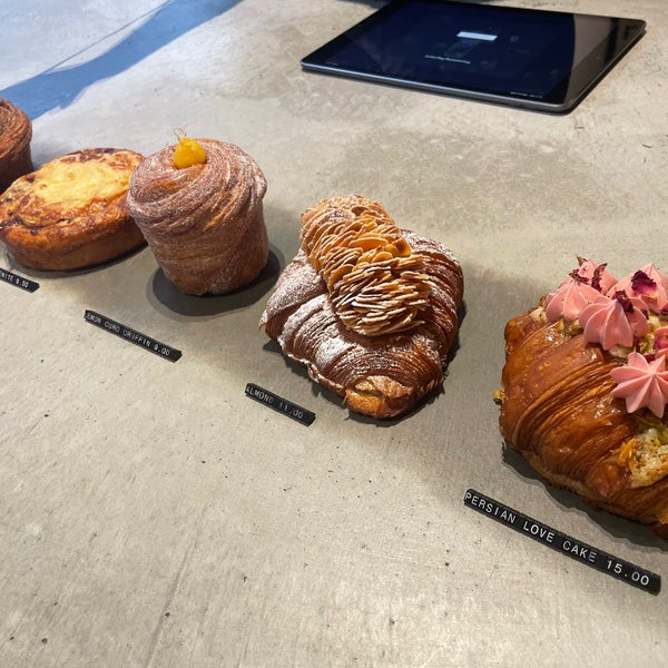 Lune Croissanterie - Bakery in Brisbane City