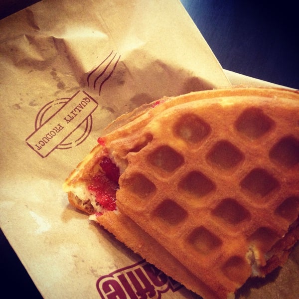 Photos at Leomag Waffle - Food Truck