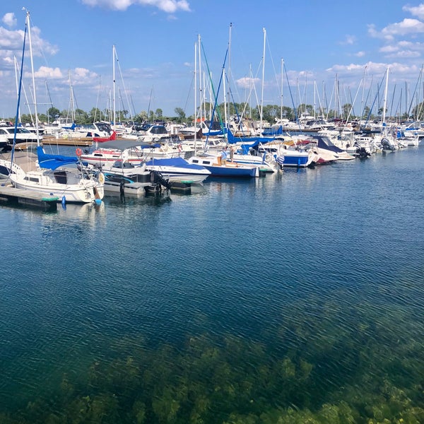 Lakefront Promenade Marina - Lakeview - 3 tips from 291 visitors