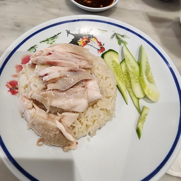 Go-Ang Pratunam Chicken Rice, Pratunam 2 Branch - Asian Restaurant in ...