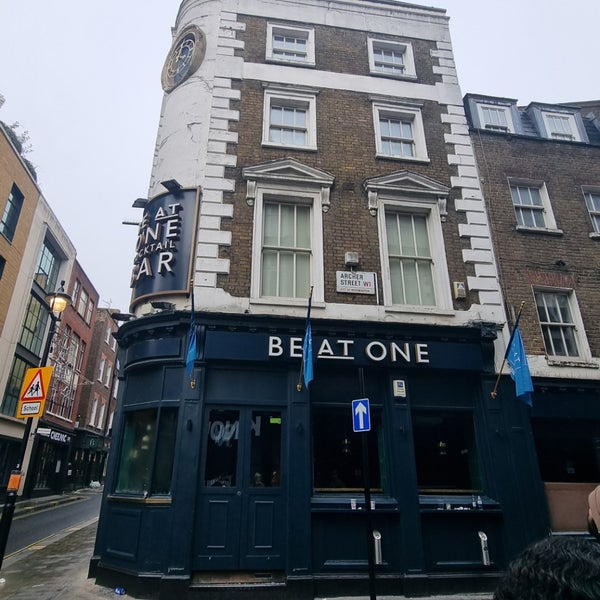 Be At One - Cocktail Bar