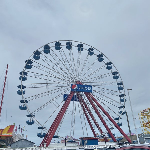 Jolly Roger at the Pier - Amusement Park