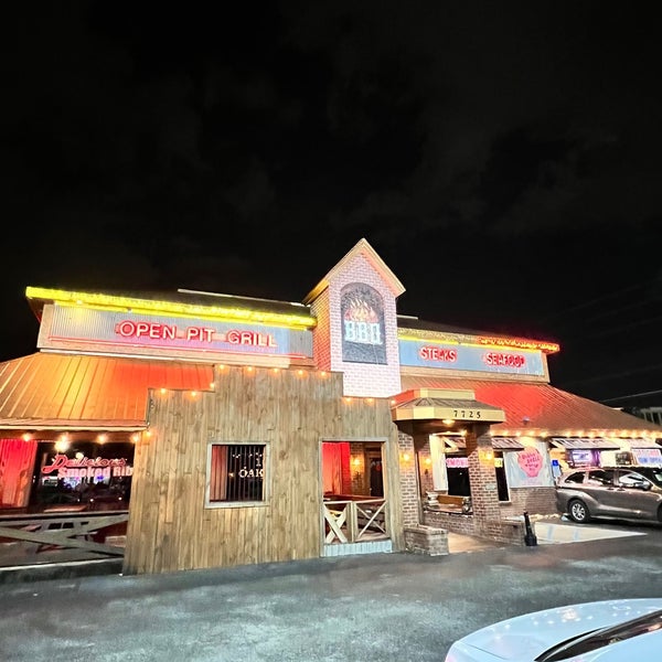 Wildside BBQ - 48 tips from 1324 visitors