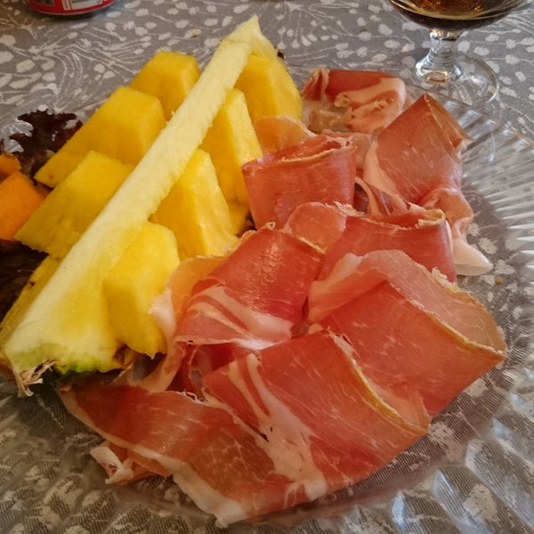 L'Oliva - Mediterranean Restaurant in El Raval